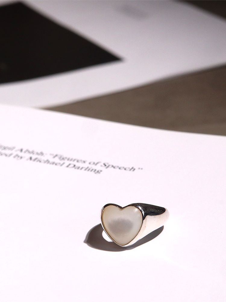 ANNIKA INEZ アニカイネズ MOTHER OF PEARL SMALL GEM HEART ANNIKA INEZ アニカイネズ MOTHER OF PEARL SMALL GEM HEART